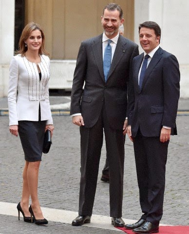 Royal Family Around the World: Spain's Queen Letizia and King Felipe at ...
